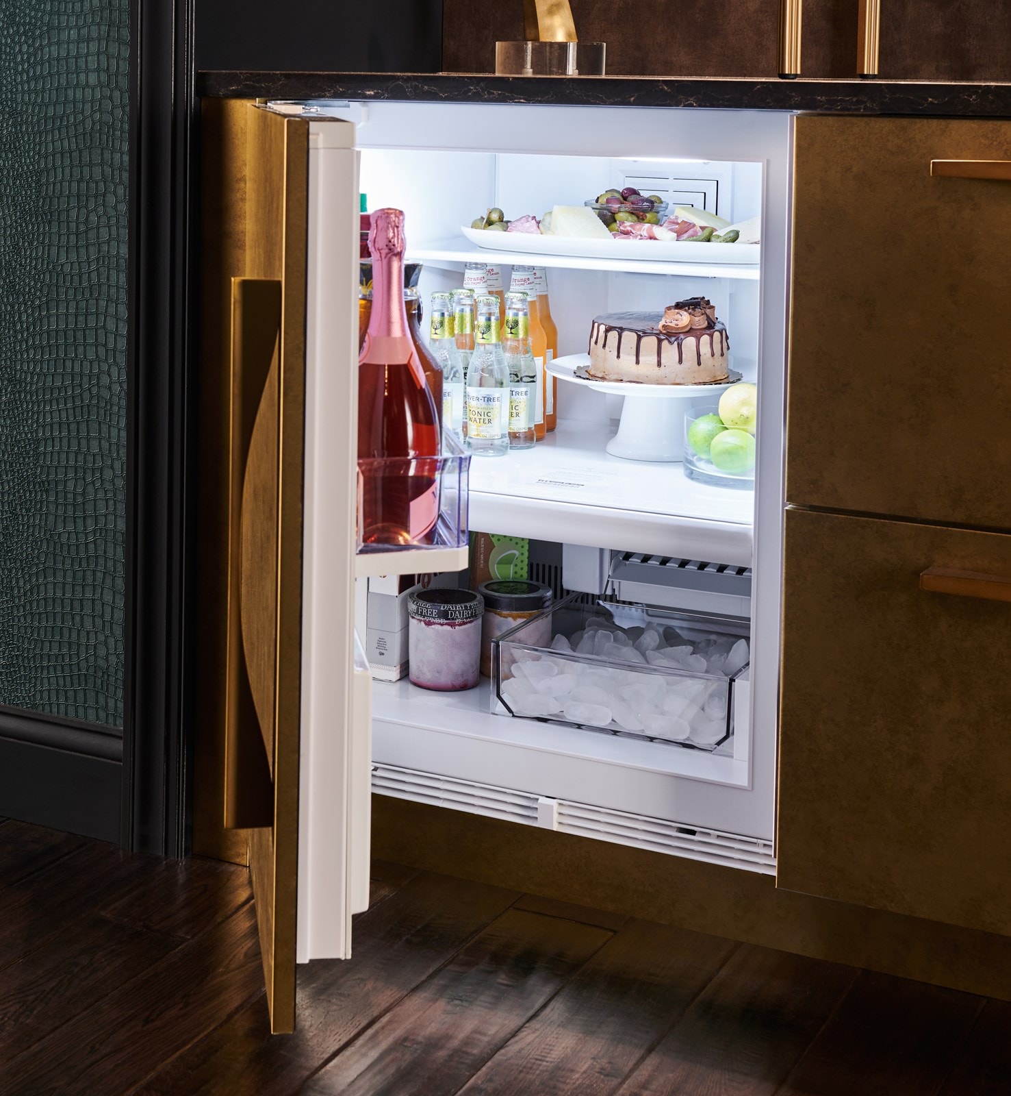 Designer Undercounter | Sub-Zero 24" Fridge/Freezer DEU2450CI