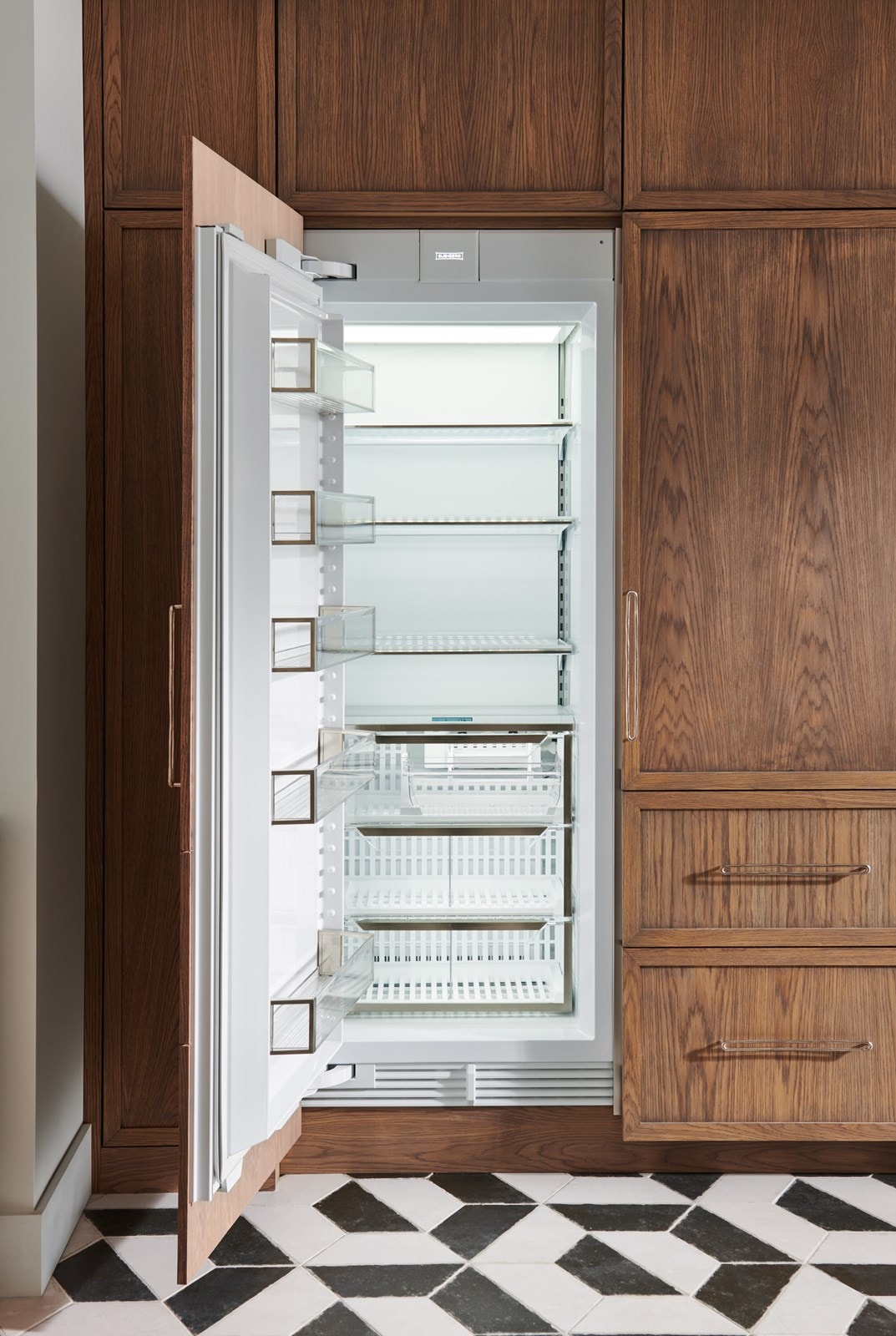 Sub-Zero 30 Inch Freezer Column with Ice Maker (DEC3050FI)