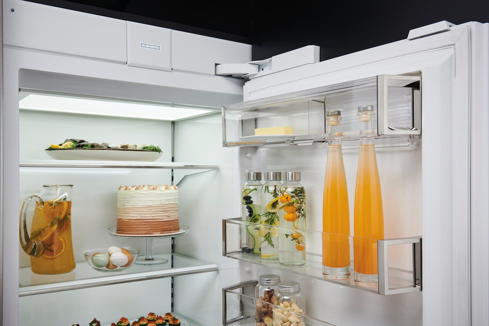 Sub-Zero 30 Inch Refrigerator Column (DEC3050R)