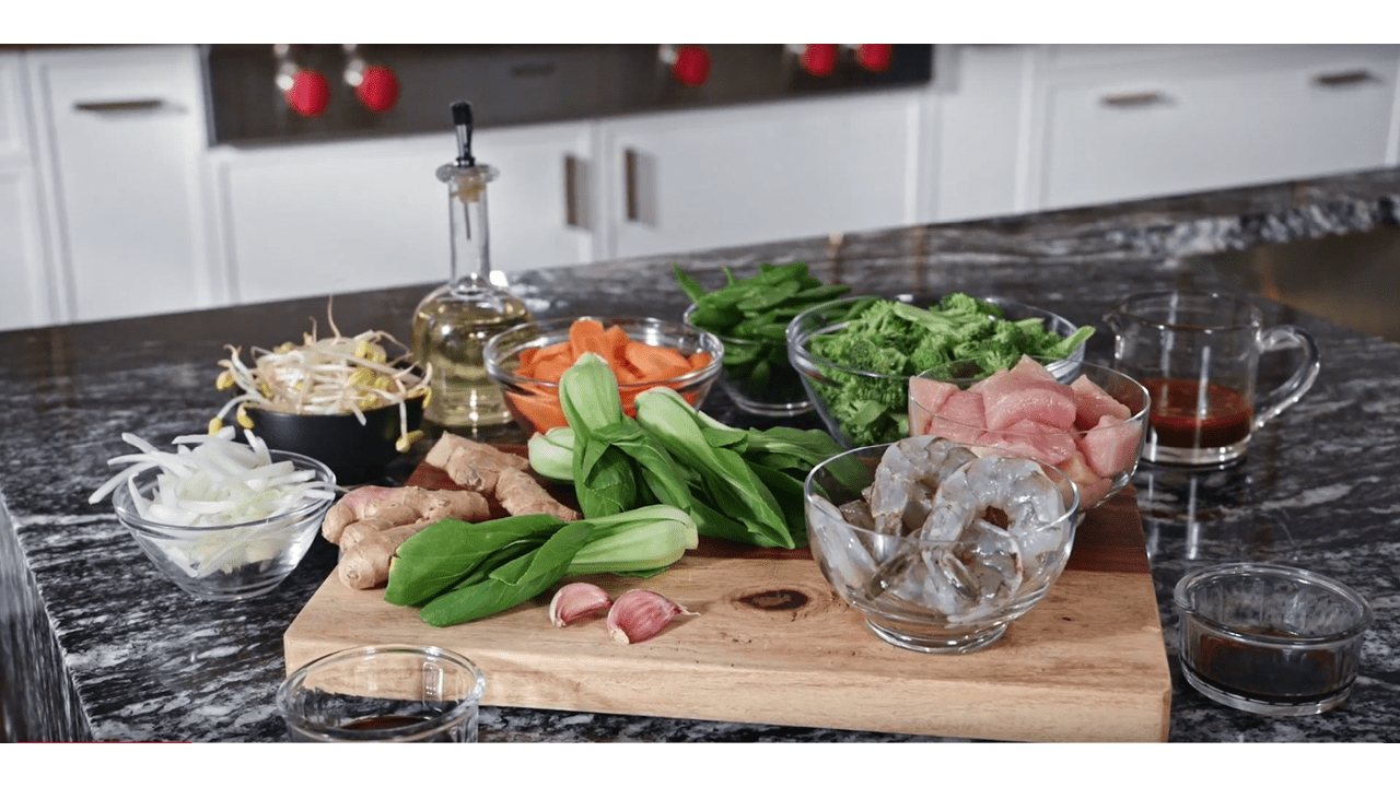 Wolf Sealed Burner Rangetop with Wok Burner | Stir Fry Video