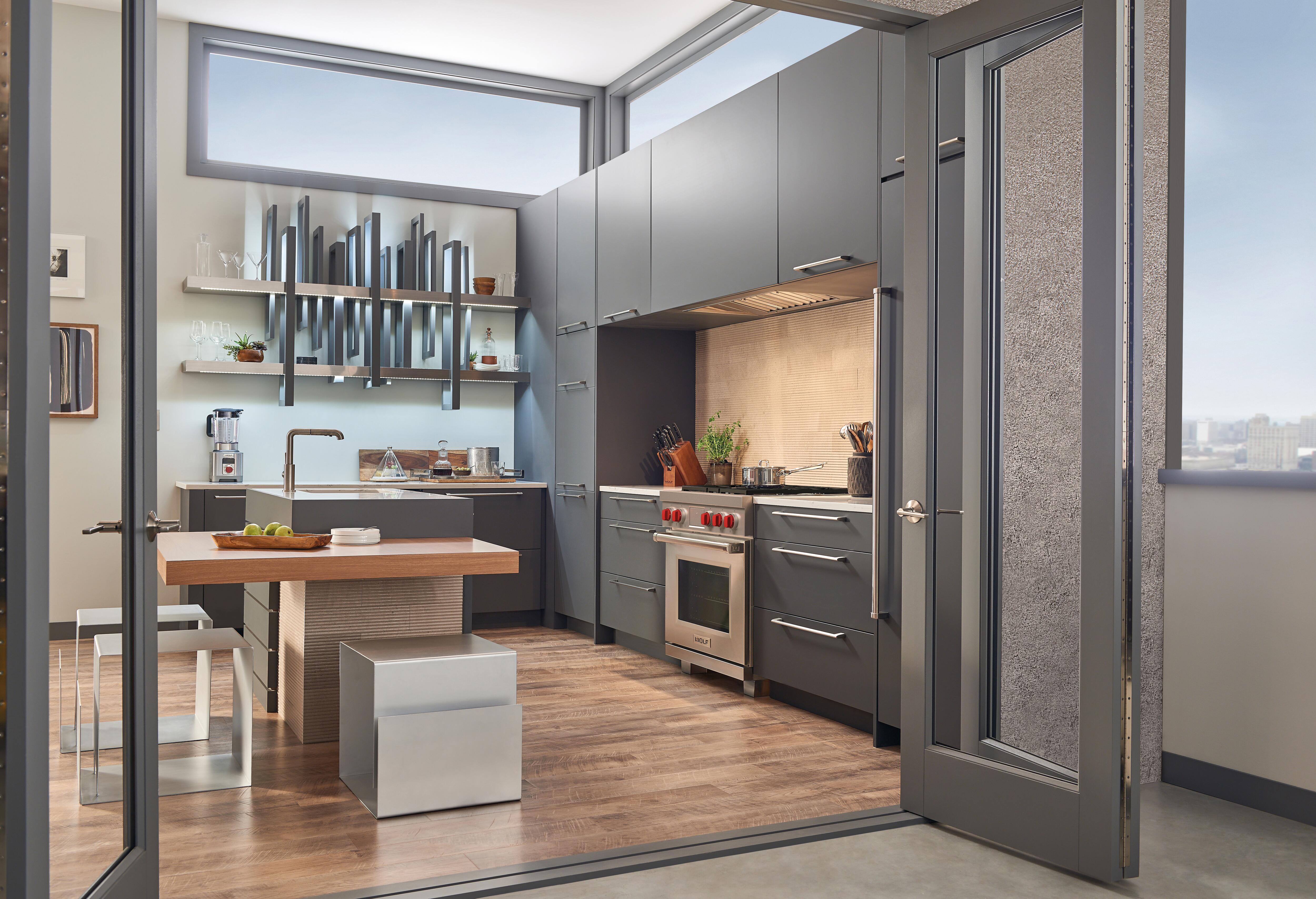 Dual Fuel Ranges | Kitchen Ranges | Wolf Appliances